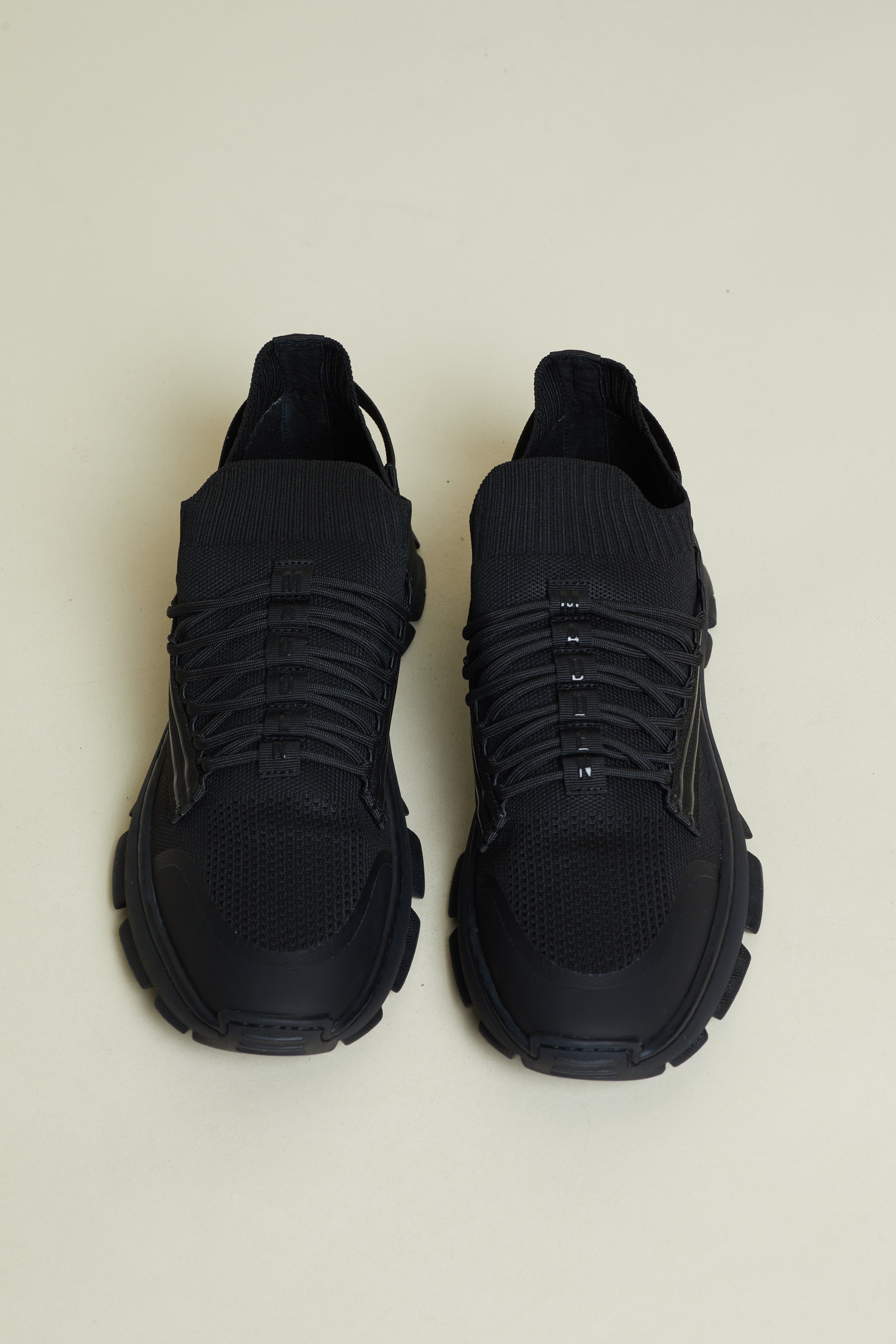 סניקרס לגברים M-XAVI שחור – מחסן היבואן